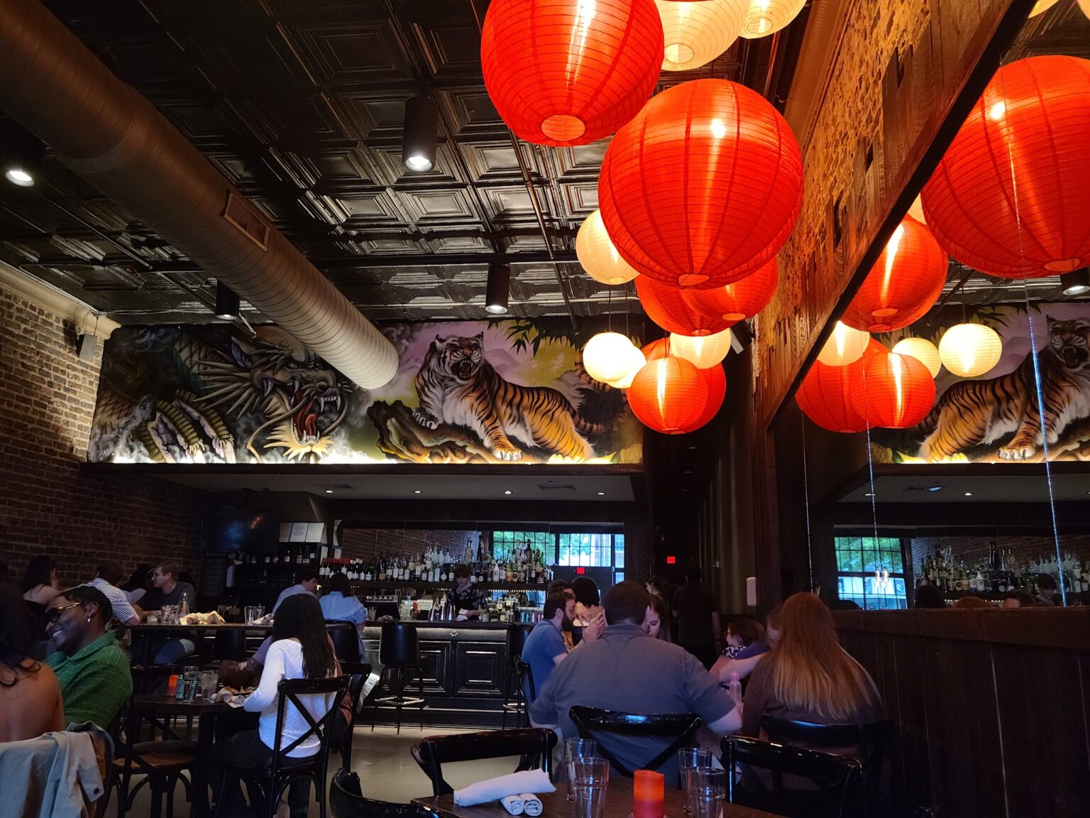 EastWest - Local Chinese Foods